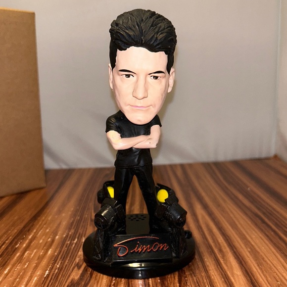 Ronagold Productions | Accents | Simon Cowell Talking Trash Bobblehead ...